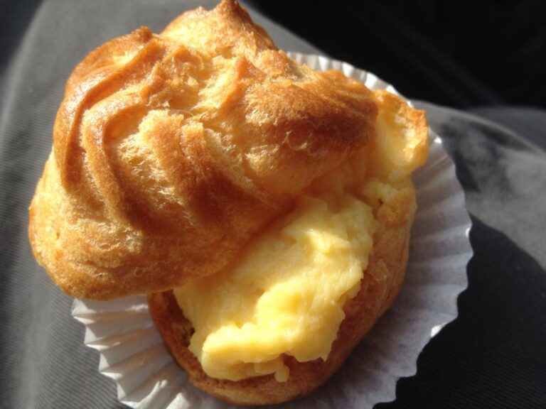 Custard Puffs at Sau Pau Cafe, Miri Town - Miri City Sharing