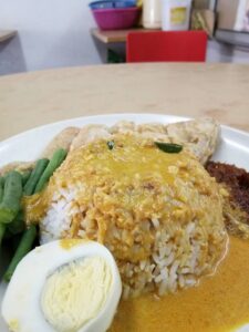 Alex Fried Chicken Rice in Miri City, MUST TRY SALAD Chicken Rice ...